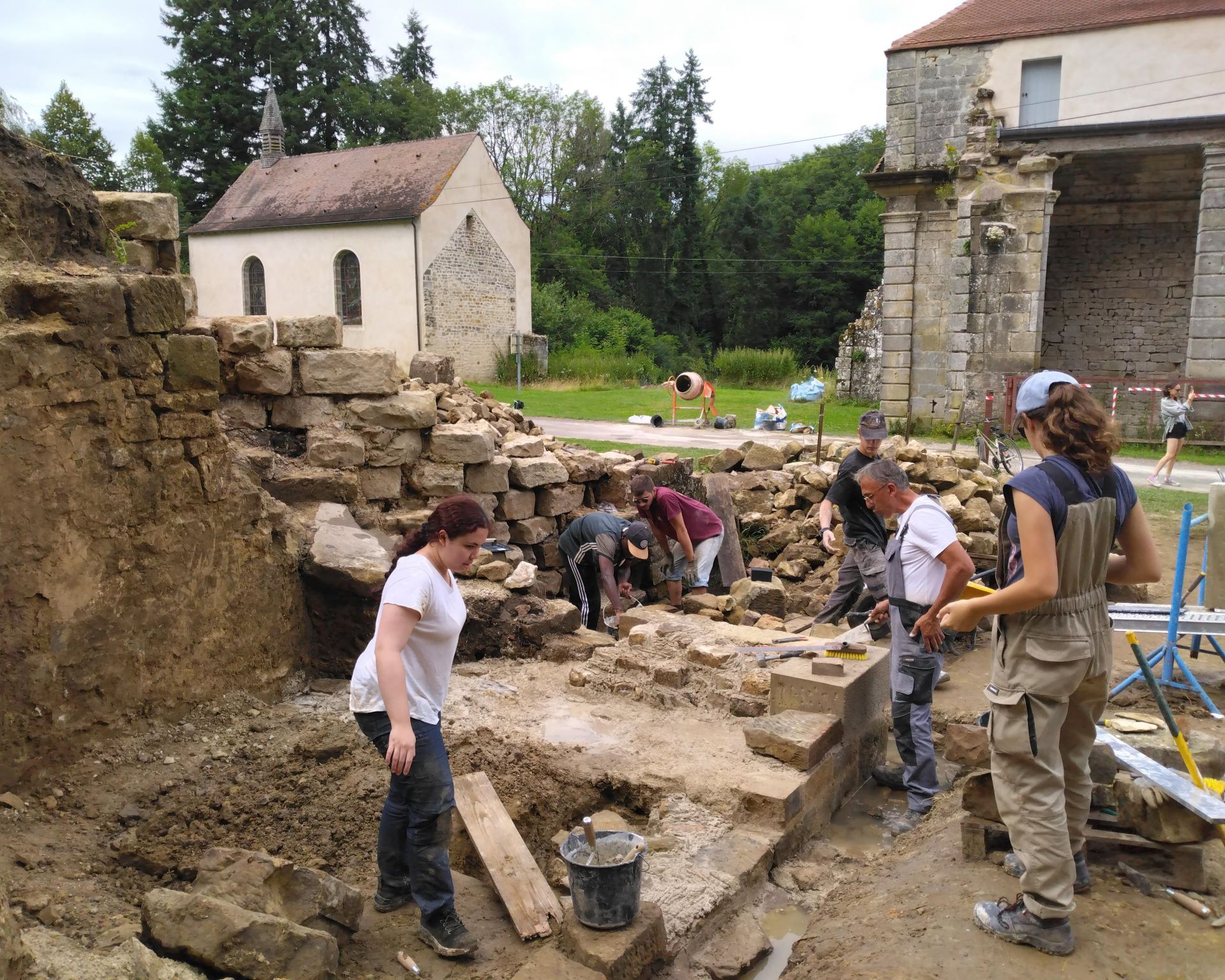 Traditional masonry and stone-cutting at Morimond Abbey
